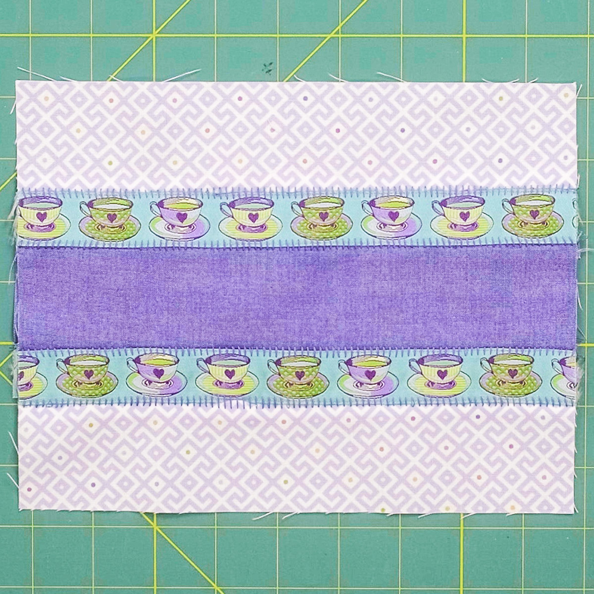 How to Make a Flatlock Snack Mat - WeAllSew