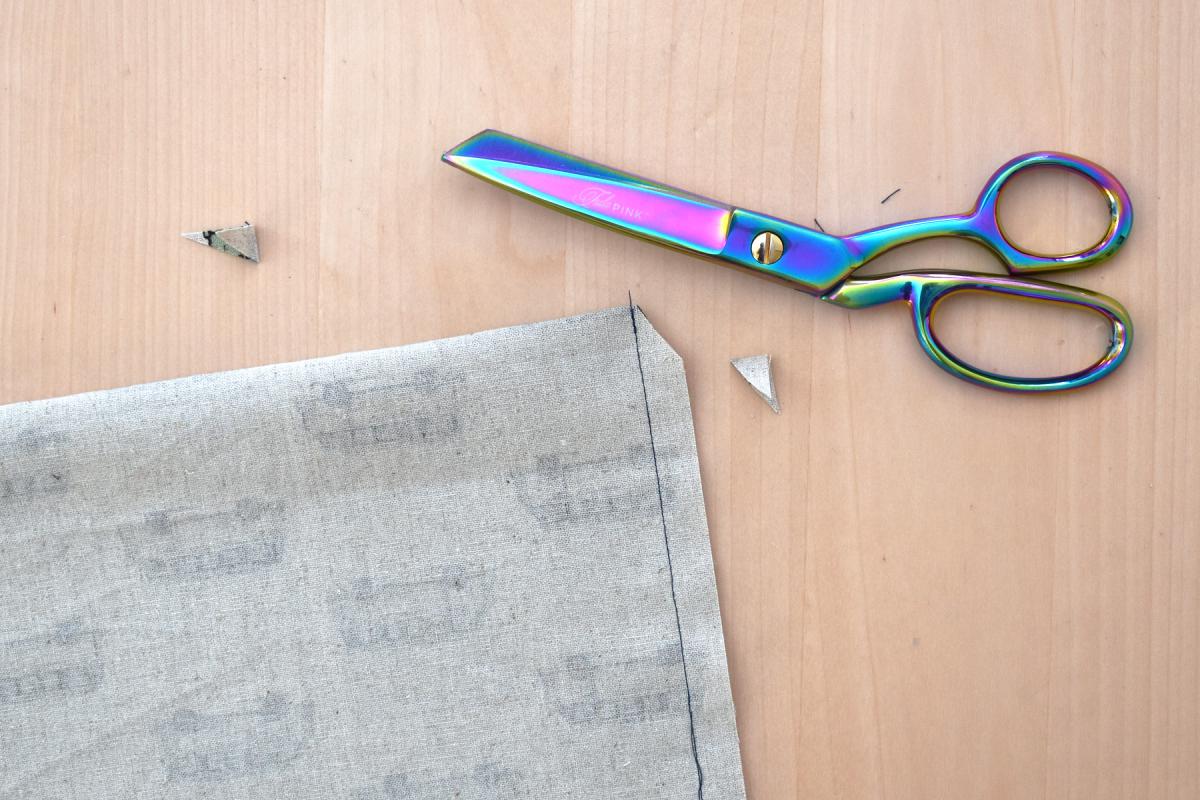 Custom Pocket Tool Roll - WeAllSew