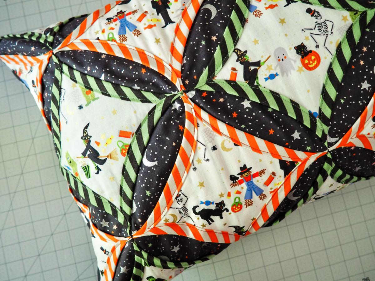 Modern Cathedral Window Pillow, Part One - WeAllSew